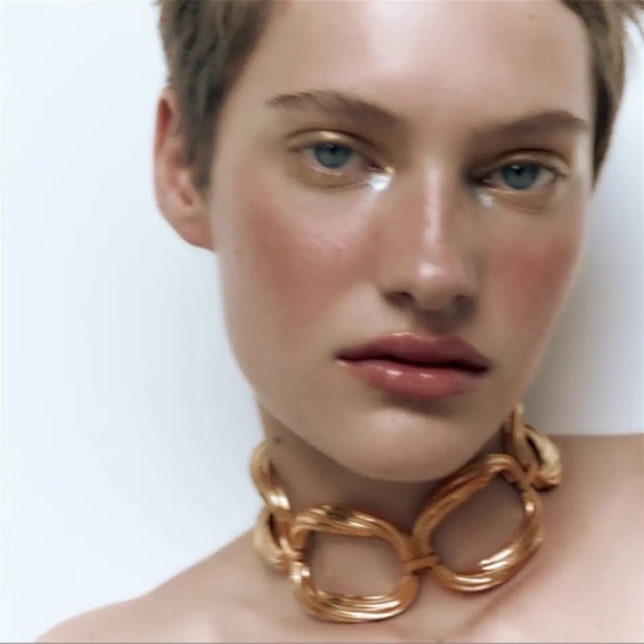 Zara | Jewelry | Zara Gold Chain Choker Necklace | Poshmark